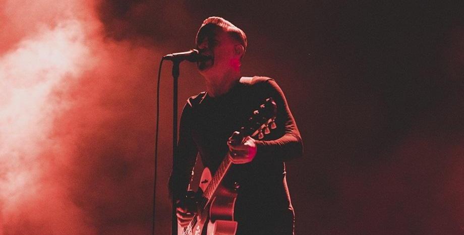 Bryan Adams представи видеото „War Machine“ | Радио 1 Рок - Едно рок радио!